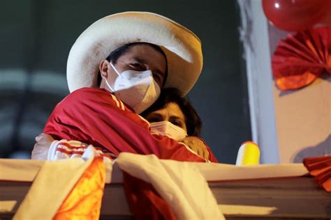Fiscalía Pide Prohibir Salir De Perú A Esposa De Pedro Castillo