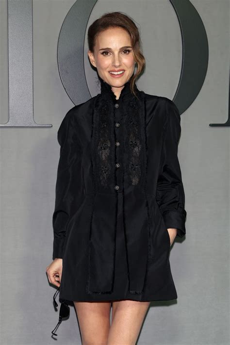 Natalie Portman Pairs No Pants With A Controversial Shoe Trend In Paris