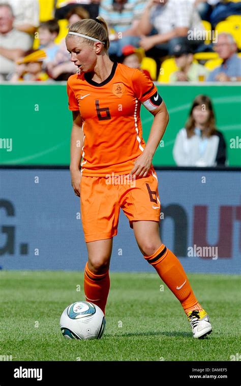 Anouk Hoogendijk