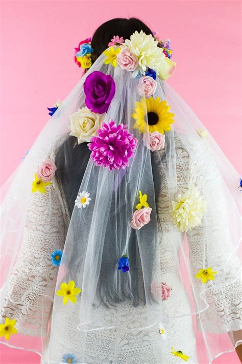 How To Make Your Own Floral Veil Bespoke Bride Wedding Blog Floral