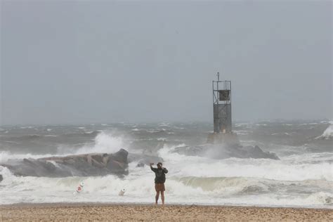 Viento Marejada Ciclónica Y Lluvias Las Fotos De La Tormenta Tropical