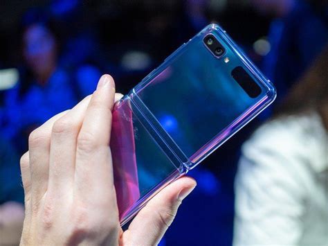 Samsung Galaxy Z Flip Review The Weird And Wonderful Foldable Android Central