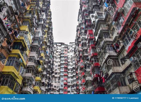 High Density Old Residential Building In Hong Kong Stock Image Image Of Building Downtown