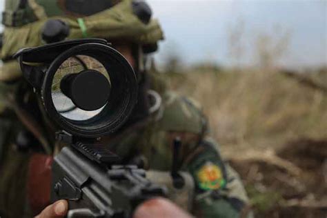 How To Sight In A Red Dot Scope Without Shooting Daily Shooting