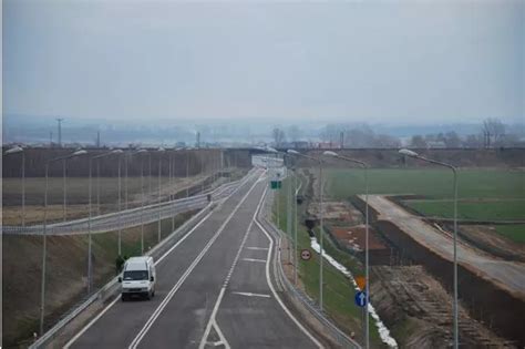 Nowoczesna obwodnica Opoczna w ciągu DK12 informacje conadrogach pl