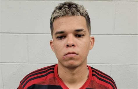 Preso por morte de torcedora muda versão e nega garrafada diz polícia