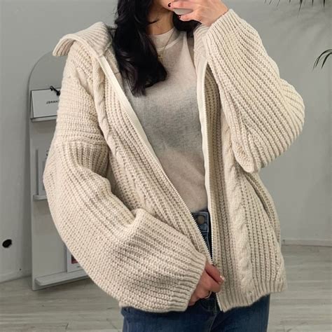 꽈배기 하이넥 투웨이 니트 집업 에이블리