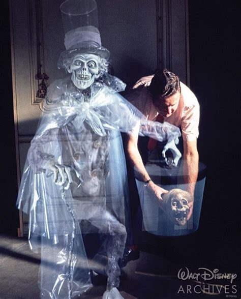 How Does The Hatbox Ghost Work At Oscar Corey Blog