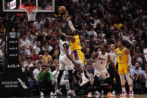 Tom Brady Fan Lebron James Gets Exposed After Trying To Lead Lakers