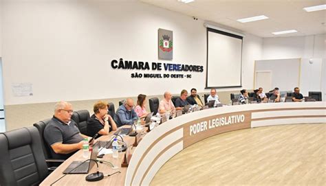 Justiça nega liminar para convocação de suplente de vereador licenciado