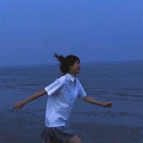 Photo에 있는 Tina Poptsova님의 핀 피부색 사진 캐릭터 일러스트