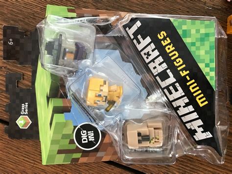 Mattel Mojang Minecraft Minifigures Lot Of 15 Plus 1 Unopened 3 Pack