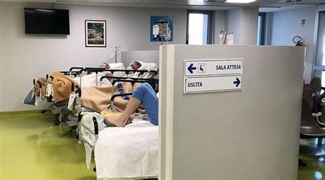 Covid Iss Incidenza Sotto 50 Cala Occupazione Ospedali Sale Rt