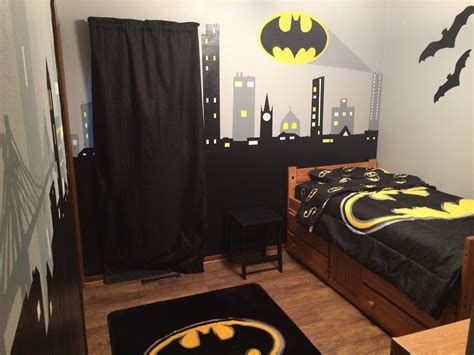 Batman Bedroom This Room Was Hand Painted Using Lots Of Painter S Tape And Glow In The Dark