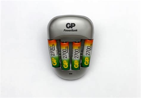 Обзор от покупателя на Зарядное устройство GP PowerBank PB27 + 4AA 2700 ...