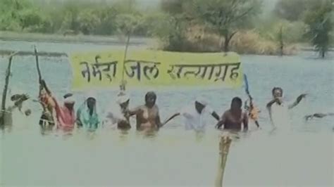 Watch Jal Satyagraha Farmers Reject Govts ‘infertile Land Offer