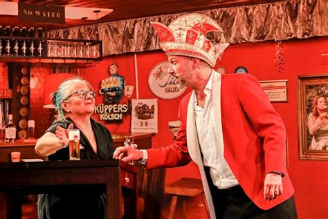 Volker Weininger Fans Feiern Premiere Von Kölner Star Redner Deutschland