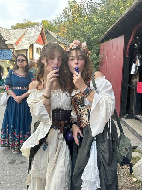 Best 13 Renaissance Faire Outfit Inspo Artofit