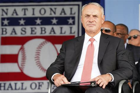 Mlb Signs Commissioner Rob Manfred Through 2029