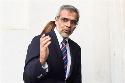 Los Esfuerzos De La Moneda Ante La Prolongada Ausencia De Ana Lya