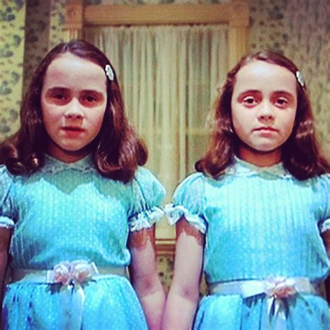 The Creepy Dead Twins From The Shining The Shining Twins Bump Horror
