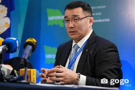 Д Сумъяабазар Хөрөнгө оруулалт татаж хотын тулгамдсан асуудлыг шийдэх шаардлагатай