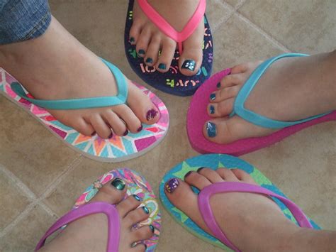 Laura Isabel Feet