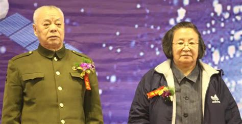 王效芝母亲是李讷江青唯一外孙与妻子结婚时刘源为他证婚 6parkbbs