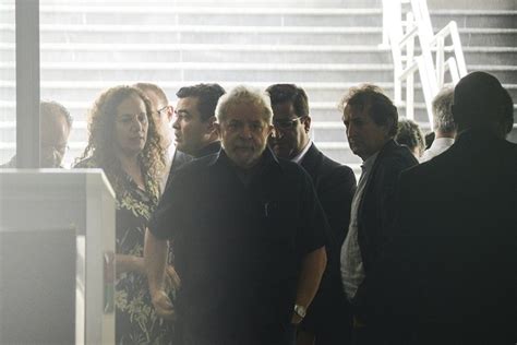 Defesa De Lula Chama Condução Coercitiva De Arbitrária Metrópoles