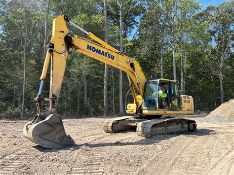 Komatsu PC240LC 10