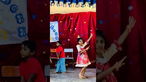 3 වසර පොඩ්ඩන්ගෙ නැටුම😊😊 Youtube