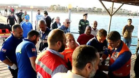 Retter bergen vier Leichen nach Bootsunglück im Roten Meer