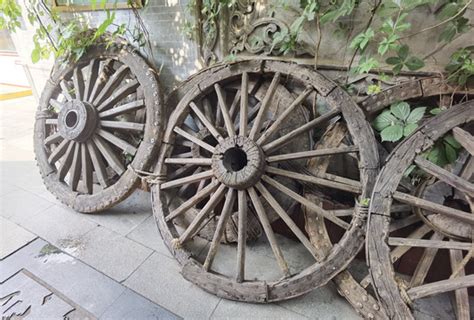 古代战车木轱辘图片素材 古代战车木轱辘设计素材 古代战车木轱辘摄影作品 古代战车木轱辘源文件下载 古代战车木轱辘图片素材下载 古代战车木轱辘