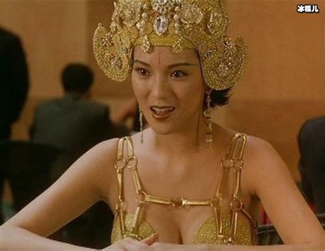彭丹吃奶门真相曝光，网友称身材好也不能这样乱来 明星 冰棍儿网