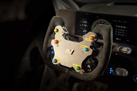 [3월 넷째 주] 람보르기니가 20년만에 로고를 바꿨습니다