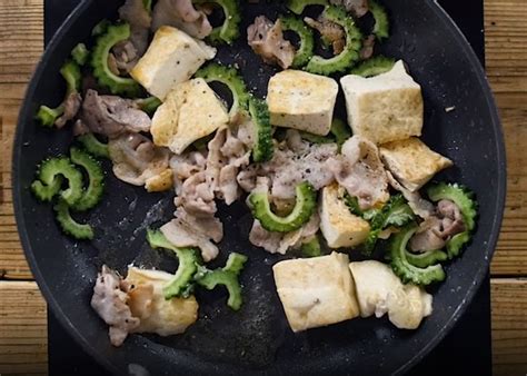 おうちで本場沖縄の味！ゴーヤチャンプルーの基本レシピ Macaroni
