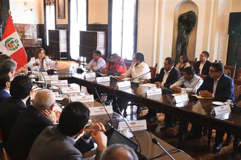 Dina Boluarte Se Reunió Con Alcaldes De Puno Y Cusco Enfoque Real