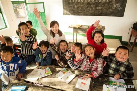 善待、厚待老民办代课教师，为国家和民族教育固本强基事业发展历史