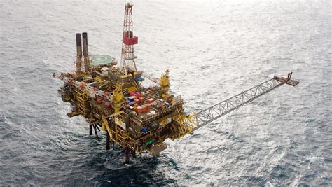 Shell Ditches Royal Dutch From Its Name Offshore Energy