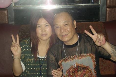 娛樂八卦：香港黑幫演員大b哥吳志雄近照，網友「無架子很隨和」 每日頭條