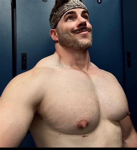 Photo Pecs And Nips Page 386 Lpsg