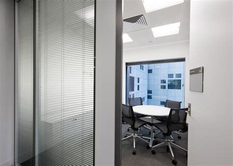 Jakarta Embassy Building Uses Forms To Represent Australia