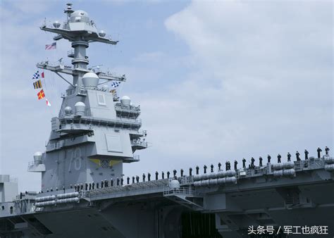 福特号航母（cvn78）进入美国海军诺福克基地搜狐汽车搜狐网