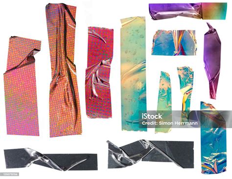 금속 끈적 끈적한 찢어진 테이프 모양은 흰색 배경에 격리 된 절단 스티커에 대한 스톡 사진 및 기타 이미지 스티커 반짝이 홀로그래픽 Istock