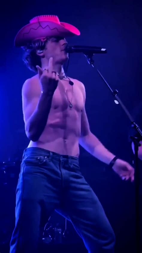 Alexissuperfans Shirtless Male Celebs Ross Lynch Shirtless At The
