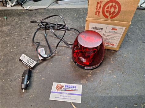 Whelen Cr212m Responder Cadet Halogen Rotator Light Red Brooks Gov