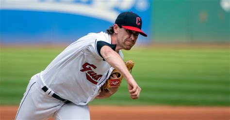 Guardians Beat Twins 7 6 In 15 Innings Sweep Doubleheader The