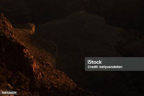 일출 하이라이트 고원 지점 위의 캐년 림 0명에 대한 스톡 사진 및 기타 이미지 0명 갈색 겨울 Istock