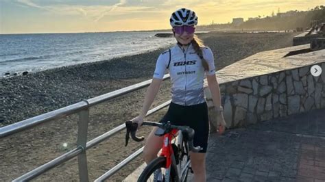 Muere La Ciclista De 18 Años Muriel Furrer Tras Una Grave Caída En El