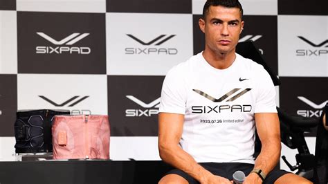 Un Joueur Fait Une Demande Au Clan De Cristiano Ronaldo Pour Son